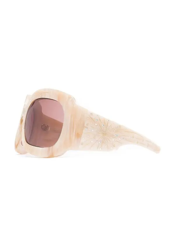 Gucci Oversized Tinted Sunglasses