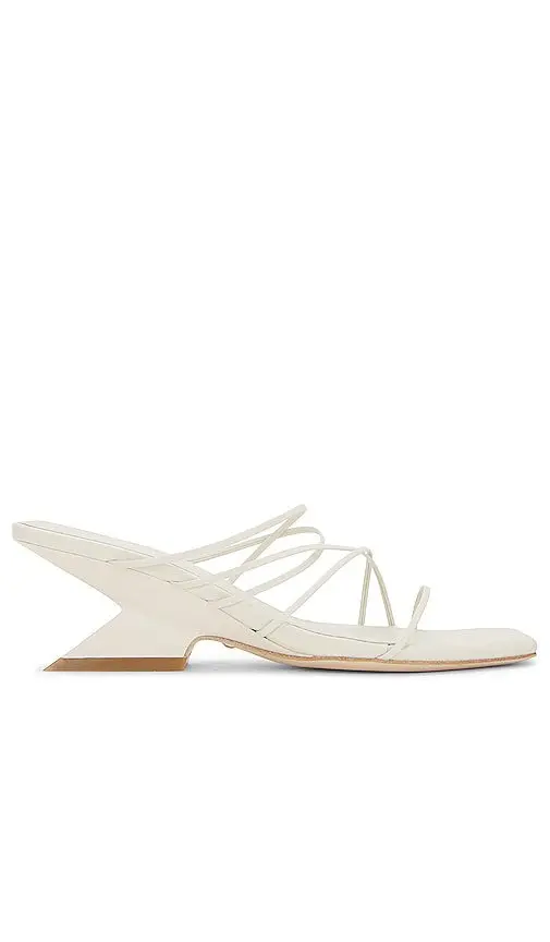 Raye Lennon Wedge In Ivory