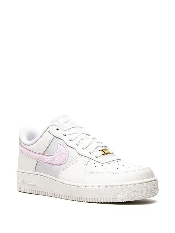 Nike Air Force 1 07 Sneakers