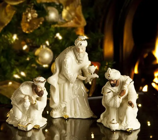 BELLEEK Three Kings Set