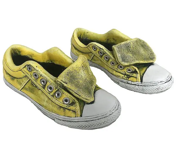 SANTA'S WORKSHOP Swi Pair Of Yellow Sneaker Planters - One-color