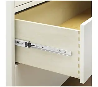 SORELLE Soho 4-drawer Dresser