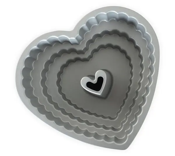 NORDICWARE Tiered Heart Bundt Pan