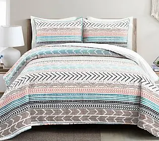 LUSH DECOR Hygge Geo 3pc King Quilt Set By - One-color