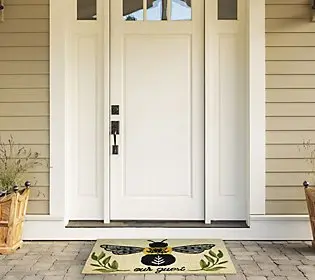 DESIGN IMPORTS Bee Our Guest Doormat