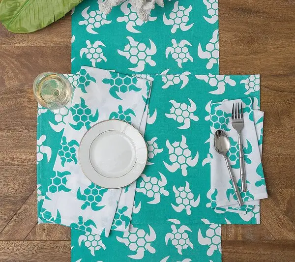 C&F HOME Beachy Turtle Table Runner