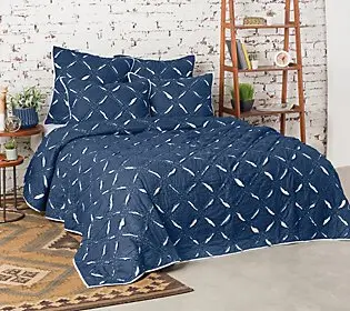 C&F HOME Carol & Frank Parker Indigo Queen Quilt - One-color