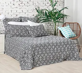 C&F HOME Naya King Quilt - One-color