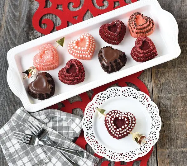 NORDICWARE Heart Cakelet Bundle