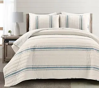 LUSH DECOR Farmhouse Stripe Reversible Cotton Quilt Blue 3 C Set King - One-color
