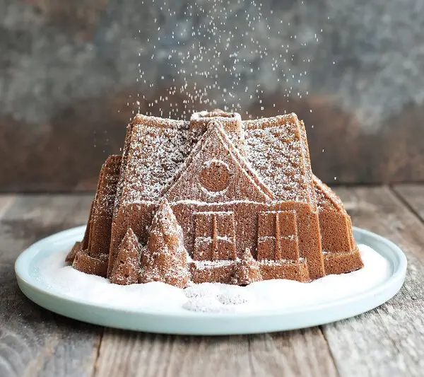 NORDICWARE Gingerbread House Bundt Pan & Cake X Set