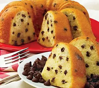 DOCKSIDE MARKET Captains Chocolate Chip Bundt C Ake - One-color
