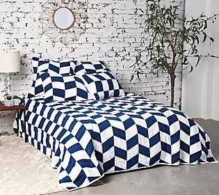 C&F HOME Carol & Frank Herringbone Patch Indigo King Qui Lt - One-color