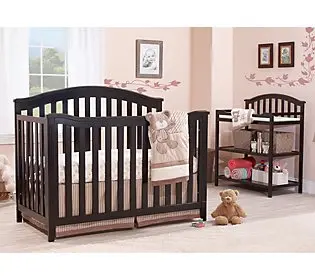SORELLE Berkley 4-in-1 Convertible Crib - One-color