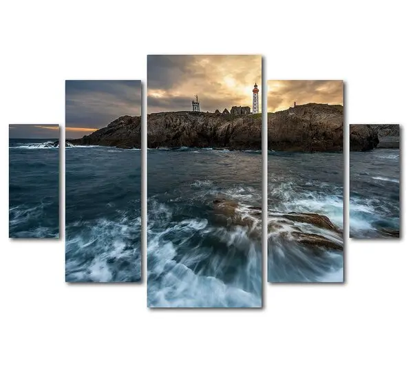 LAVISH HOME Mathieu Rivrin The Lighthouse 5-pie Ce Print - One-color
