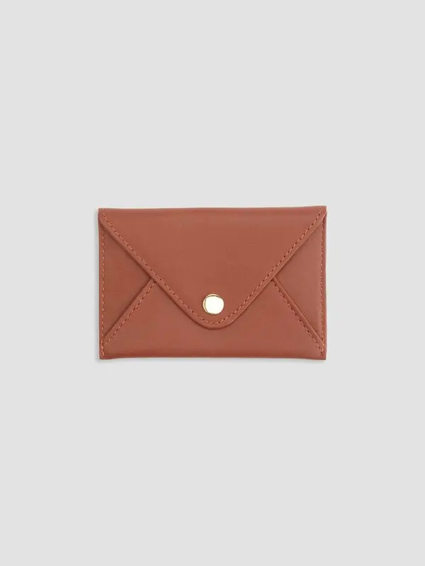 ROYCE NEW YORK Leather Envelope Style Business Card Holder - Tan