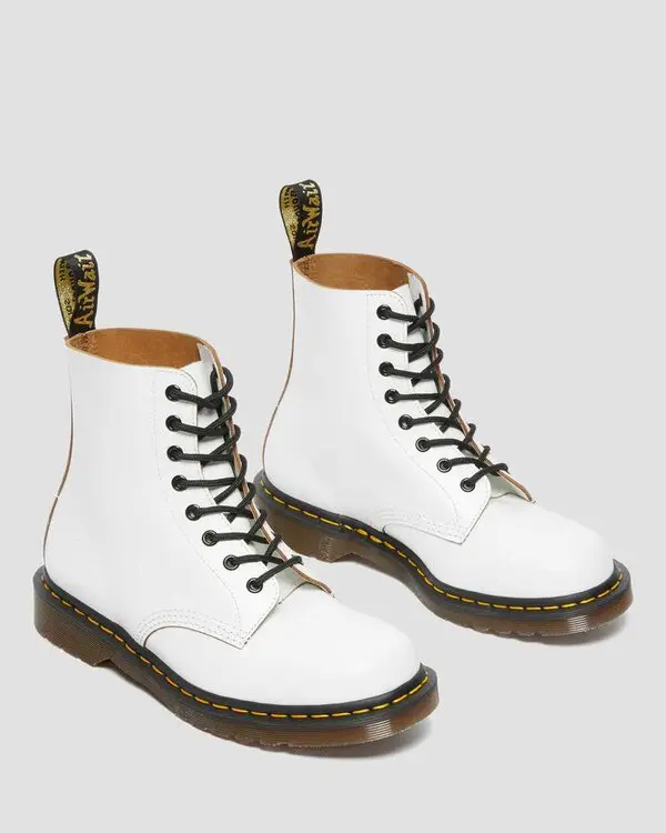Dr. Martens 1460 Vintage Made Boots - White