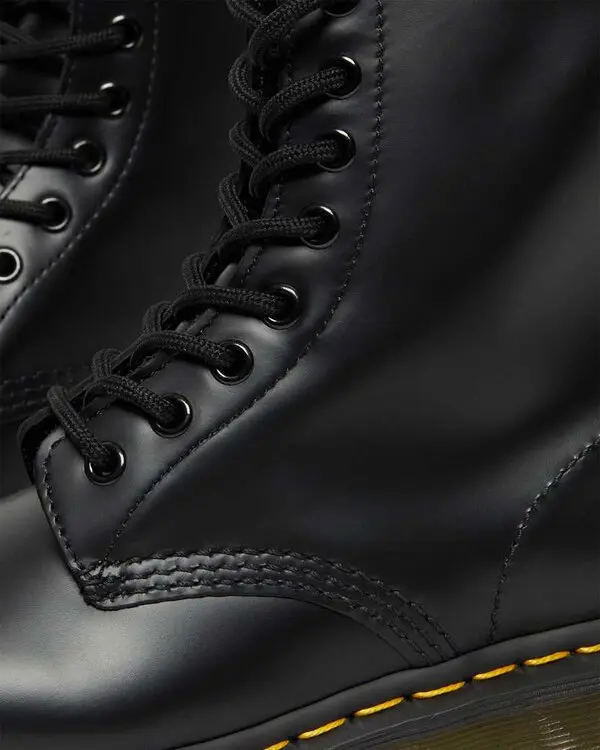 Dr. Martens 1460 Smooth Leather Lace-up Boots - Black