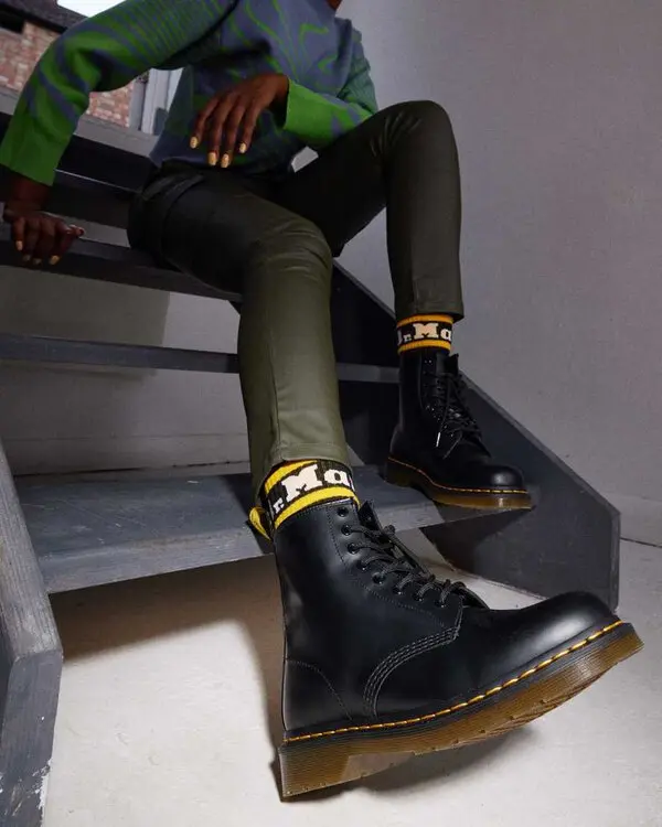 Dr. Martens 1460 Smooth Leather Lace-up Boots - Black