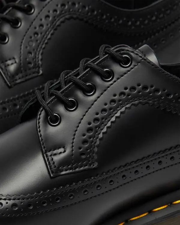 Dr. Martens 3989 Smooth Leather Brogue Shoes - Black