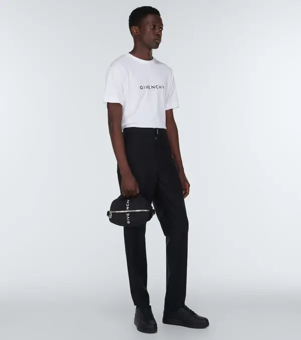 極美品 GIVENCHY G-ZIP BUMBAG 4G 2way ボディバッグ Givenchy G-Zip Bumbag in Black | FWRD