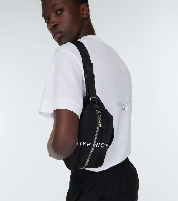 極美品 GIVENCHY G-ZIP BUMBAG 4G 2way ボディバッグ Givenchy G-Zip Bumbag in Black | FWRD