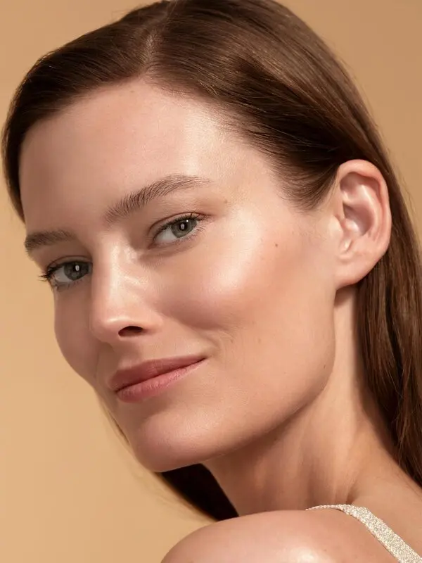 CHANTECAILLE Sheer Glow Face Tint - Gold
