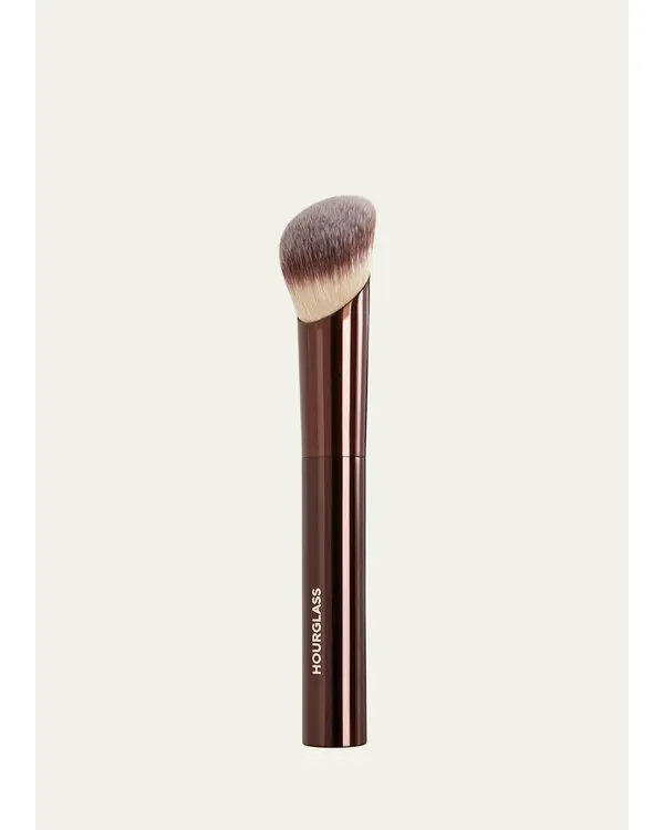HOURGLASS Ambient Soft Glow Foundation Brush - Noclr