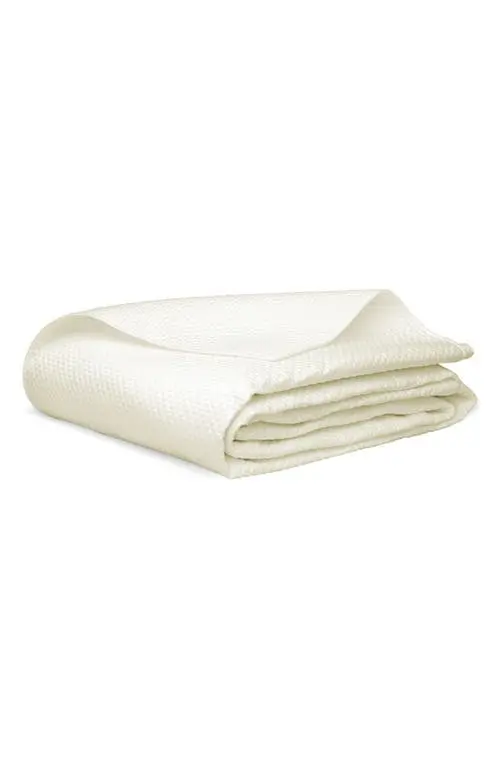 MATOUK Alba 600 Thread Count Quilted Comforter - Ivory