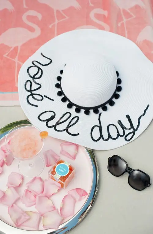 SUGARFINA Rosé All Day Bear Set Of 4 Candy Cubes