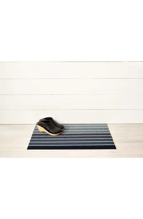 CHILEWICH Block Stripe Indoor/outdoor Doormat - Denim