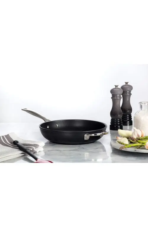 LE CREUSET 11-inch Toughened Nonstick Pro Frying Pan