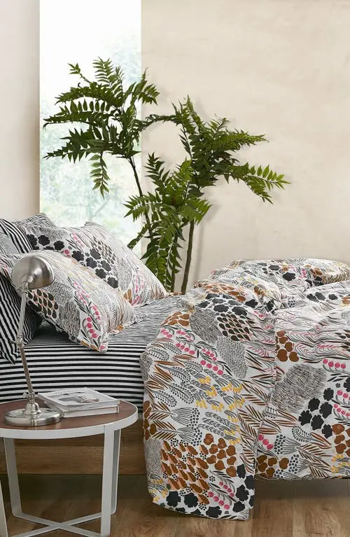 Marimekko Pieni Letto Comforter & Sham Set