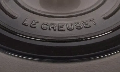 LE CREUSET Signature 4.5-quart Round Enamel Cast Iron Dutch Oven
