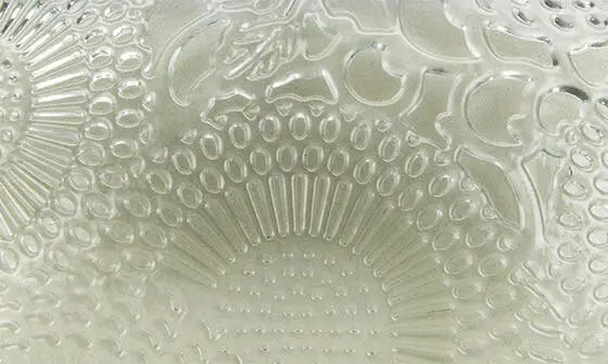 Voluspa Japonica Chawan Bowl Two-wick Embossed Glass Candle