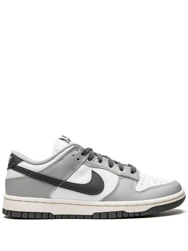 Nike Dunk Low Sneakers - White