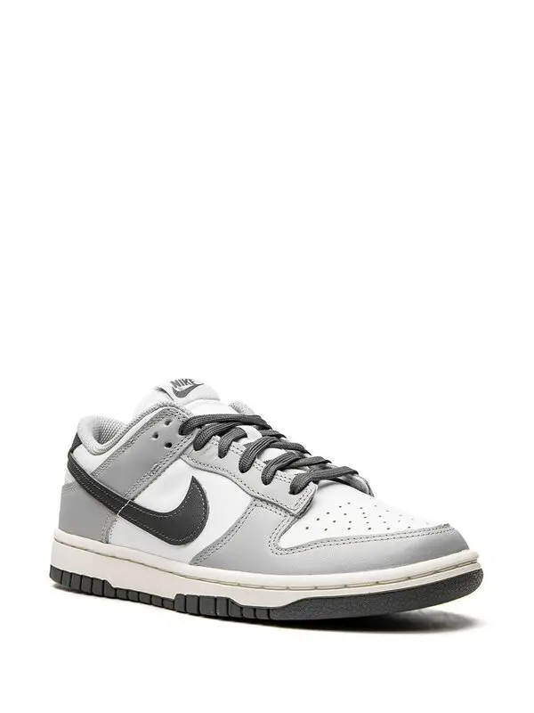 Nike Dunk Low Sneakers - White