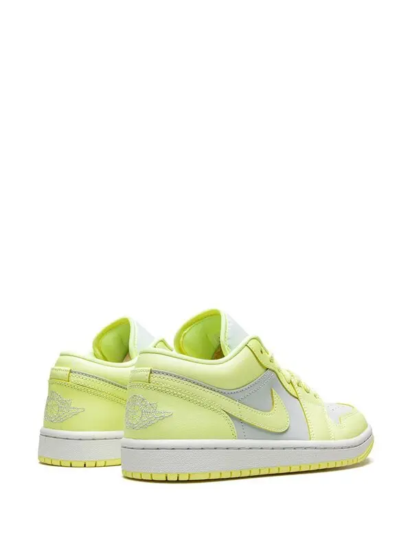 JORDAN 1 Low Sneakers - Silver