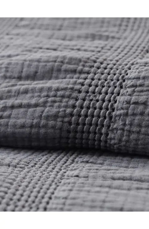 POM POM AT HOME Nantucket Matelassé Blanket - Midnight