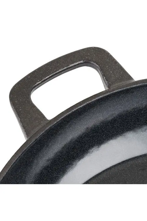 VIKING 10.5-inch Cast Iron Chef's Pan With Spouts