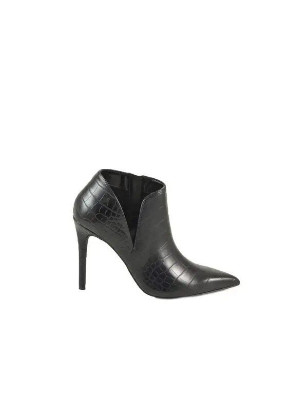 Steve Madden Smooth Croco Leather V-cut Booties