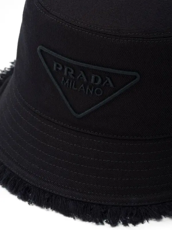 PRADA 三角 トライアングル ロゴ バケットハット ブラック M Prada Triangle-Logo Bucket Hat - Black | Editorialist