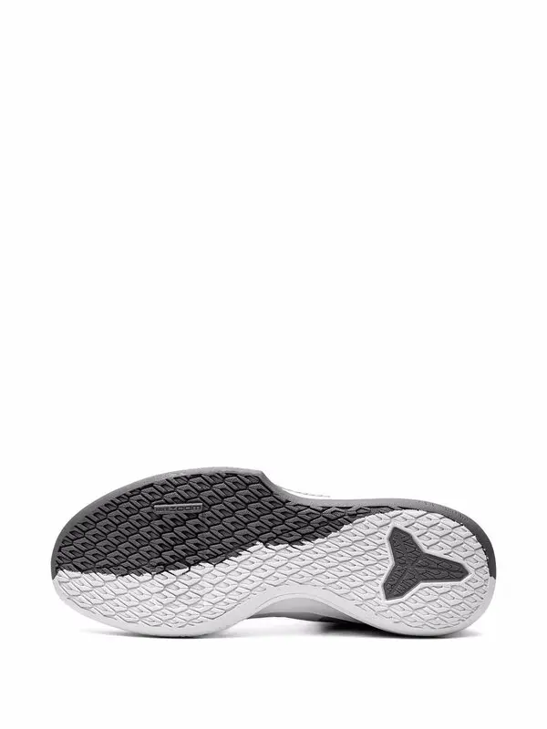 Nike Mamba Fury Low-top Sneakers