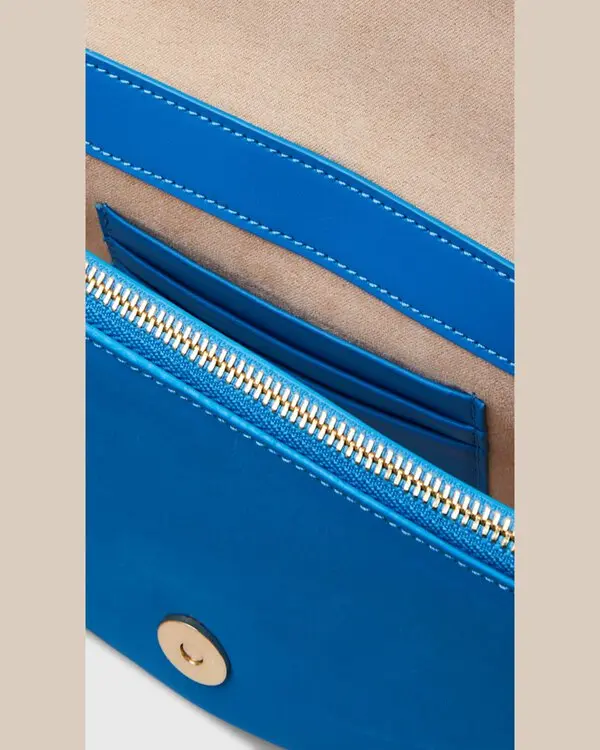 Cult Gaia Azariah Coil Top-handle Bag - Camel