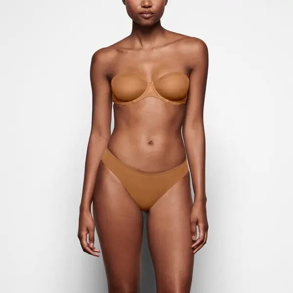 SKIMS Strapless Bra | Medium Neutral | | Ultra Fine Mesh - Bronze
