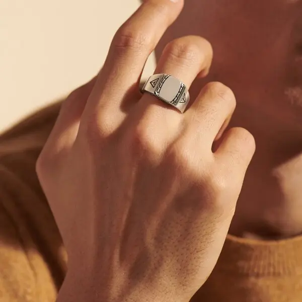 John Hardy Classic Chain Signet Ring