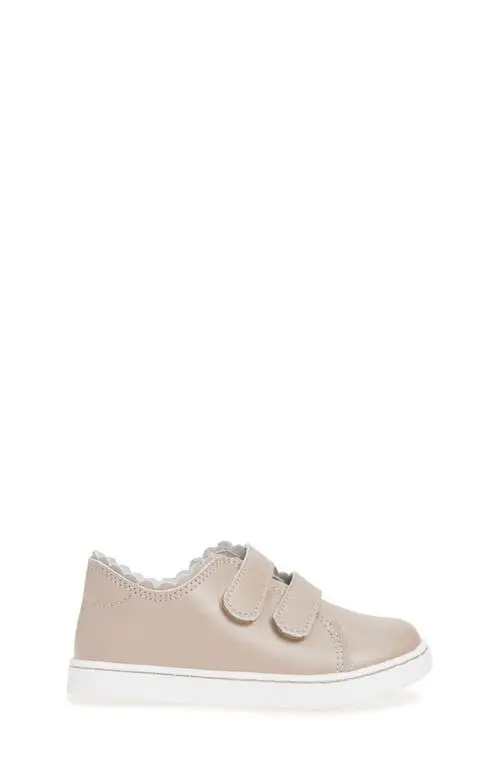 L'AMOUR Caroline Scallop Sneaker - Almond