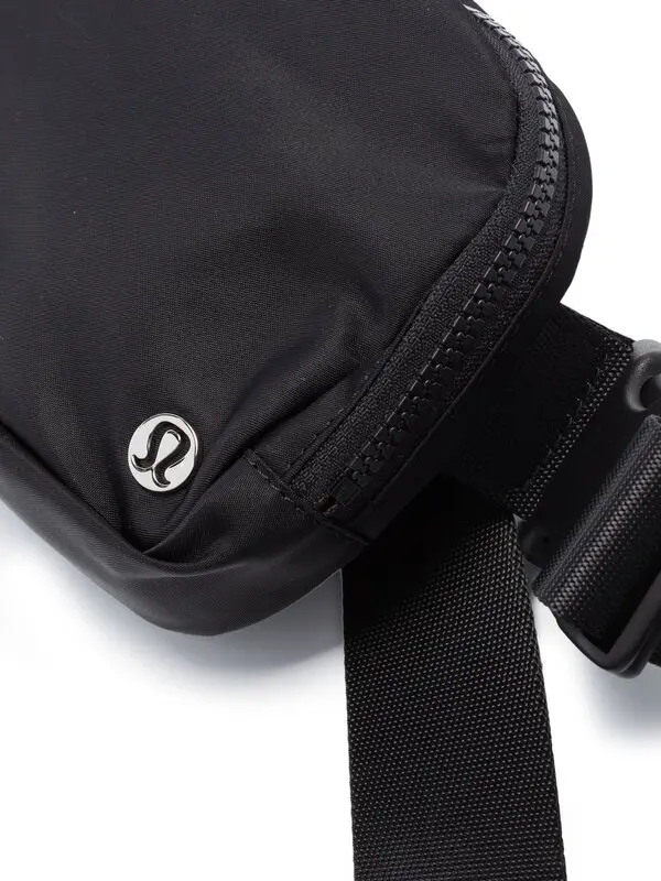 Lululemon Everywhere Belt Bag