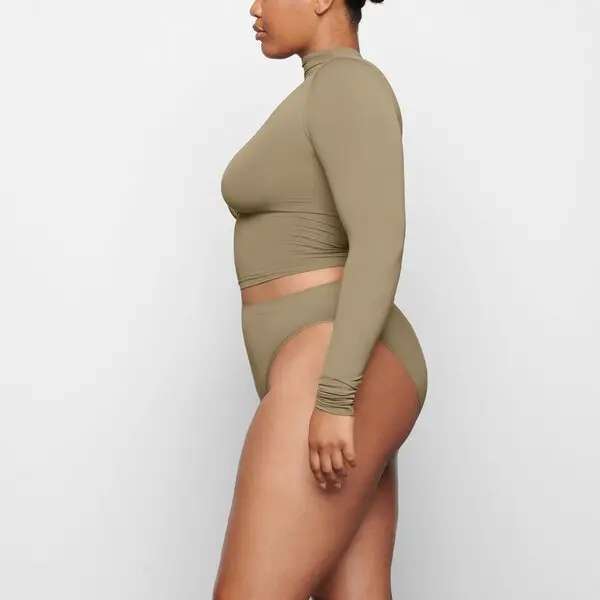 SKIMS Soft Smoothing Turtleneck Top