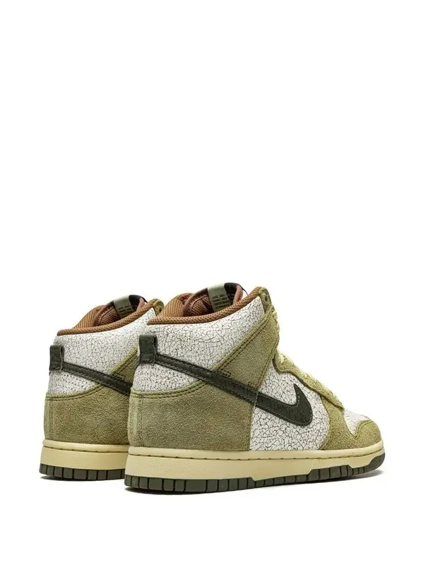 Nike Dunk Hi Retro Re-raw Halloween Sneakers